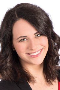 Fast 15: Lizzie Johnson - Talk Business & Politics