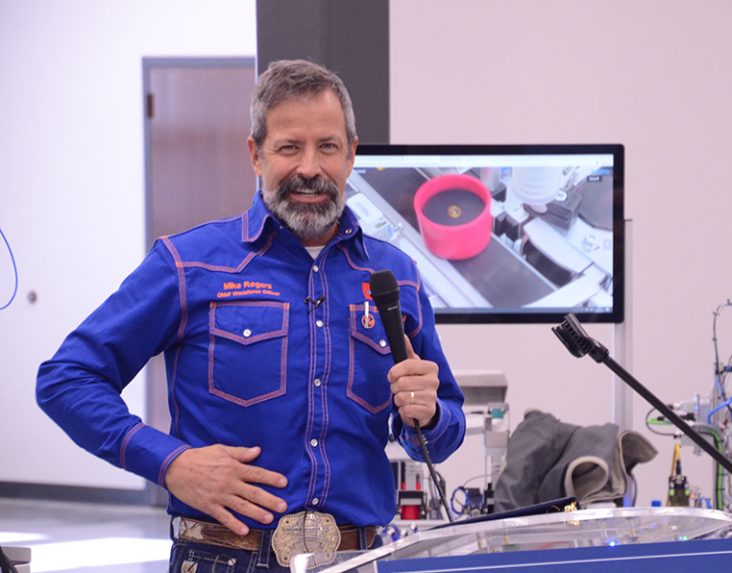 Gov. Sanders creates workforce cabinet; names Tyson exec to lead - Talk ...