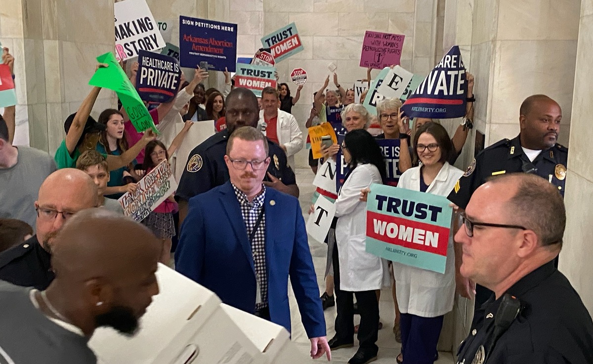 Abortion amendment delivers signatures; FOIA, education, 'pink' tax ...